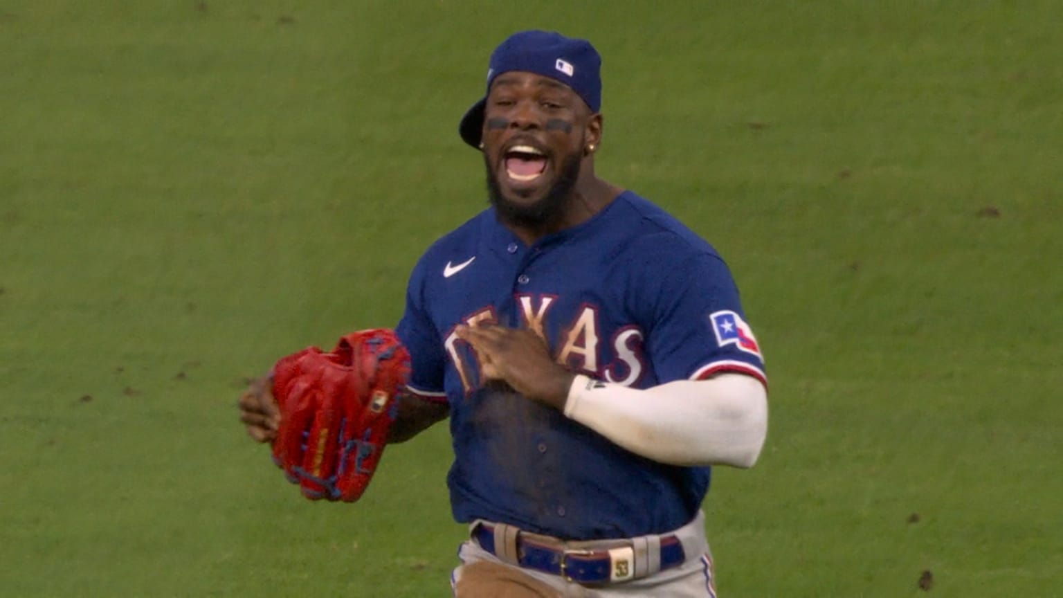 Adolis García is named MVP of ALCS MLB