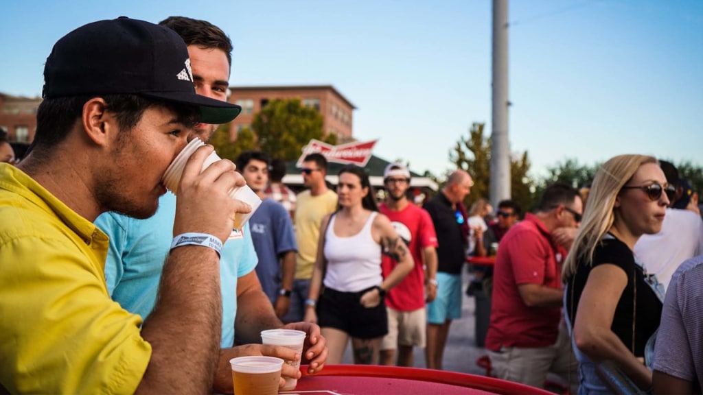 Groups, Picnics, & Suites | RiverDogs