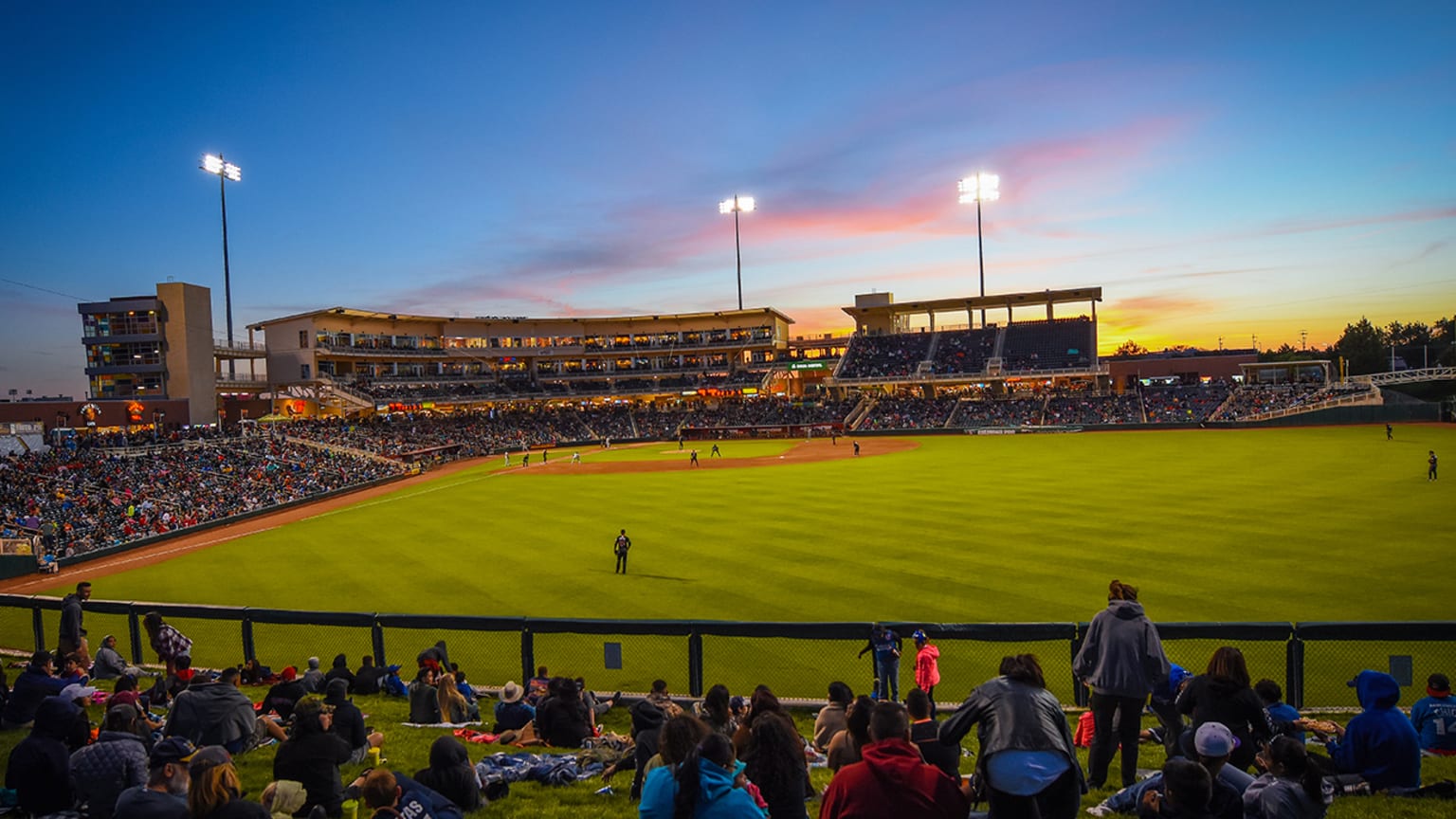 Isotopes Park | Isotopes