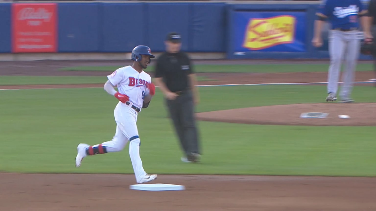 Samad Taylor Stats, Fantasy & News | MiLB.com