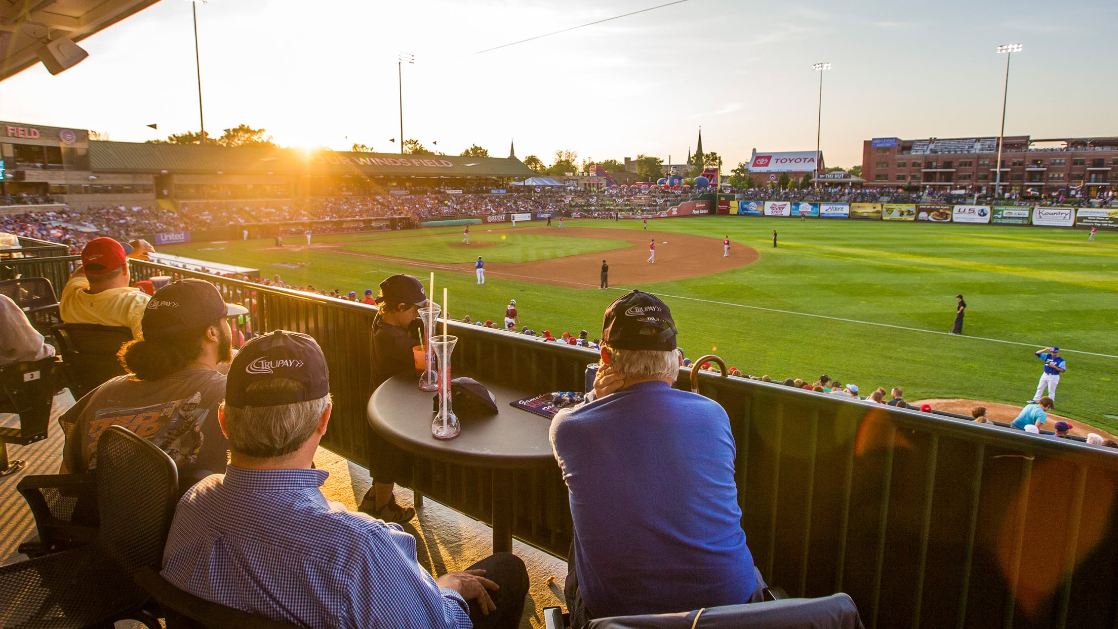 Outdoor Suites | Cubs