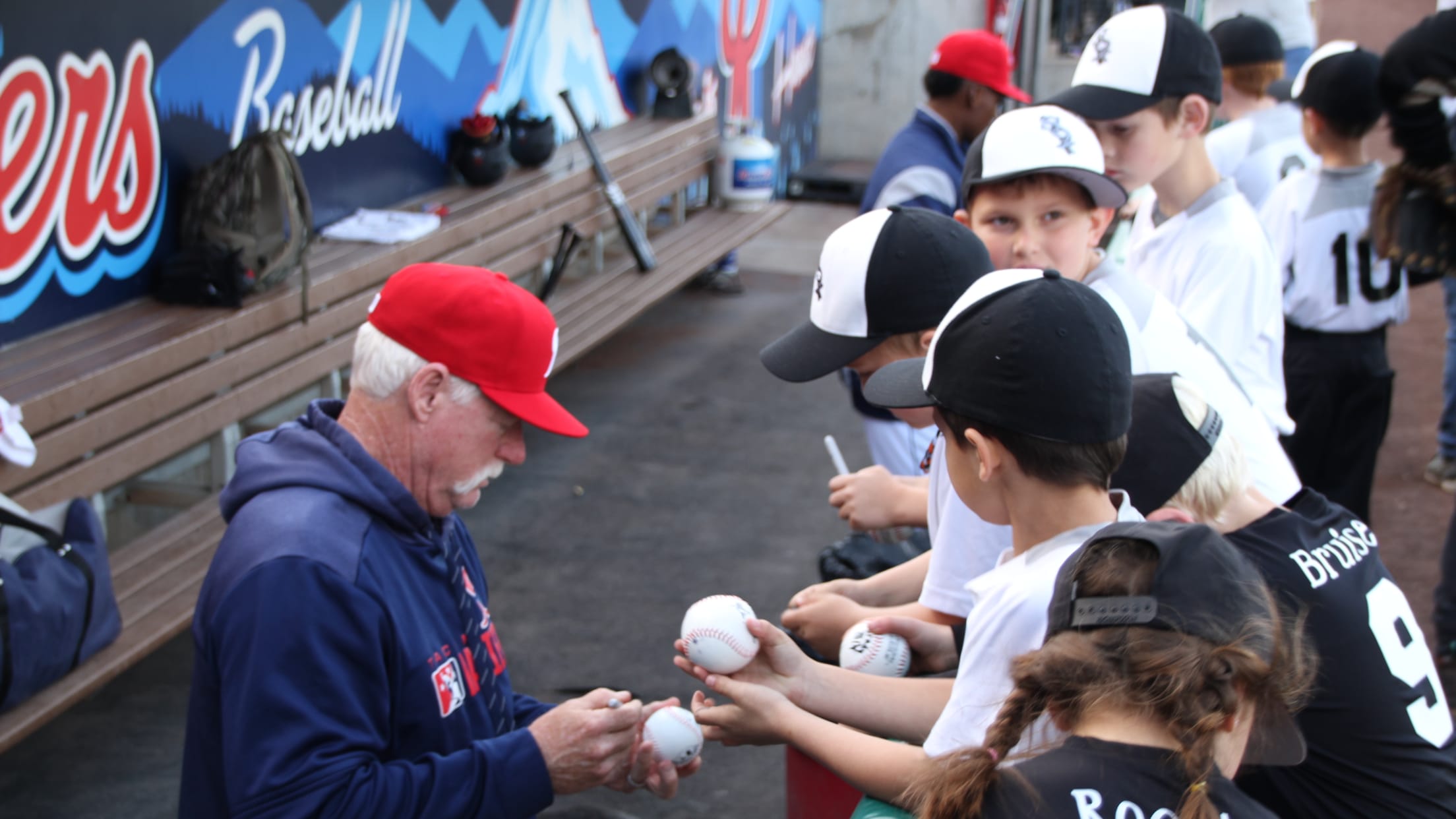 Tickets & Promotions | Group Outings | Rainiers