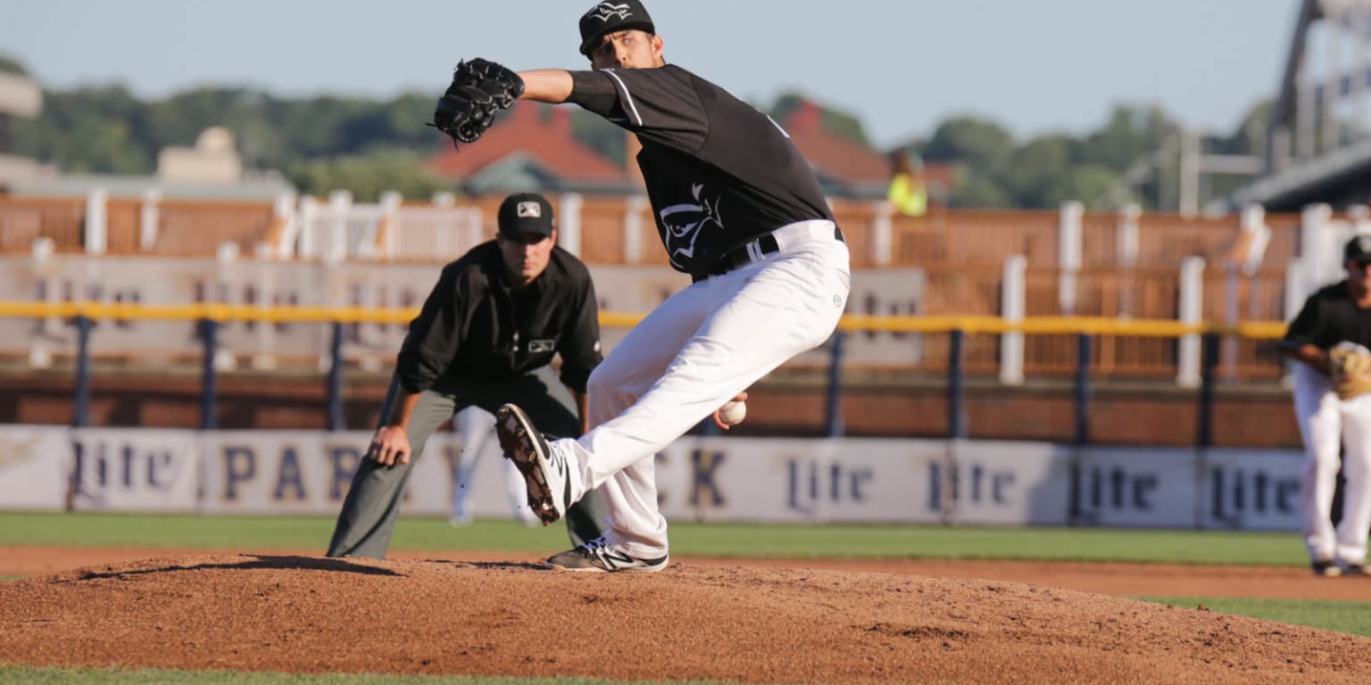 River Bandits take series opener in South Bend | MiLB.com