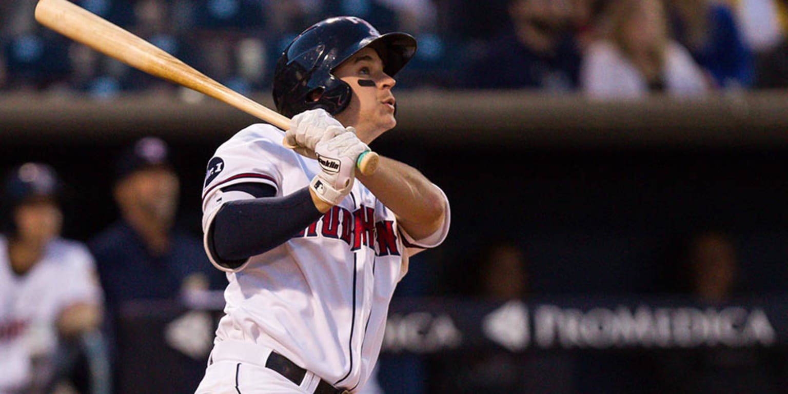 Krizan's clutch hitting leads Hens past Clippers | MiLB.com