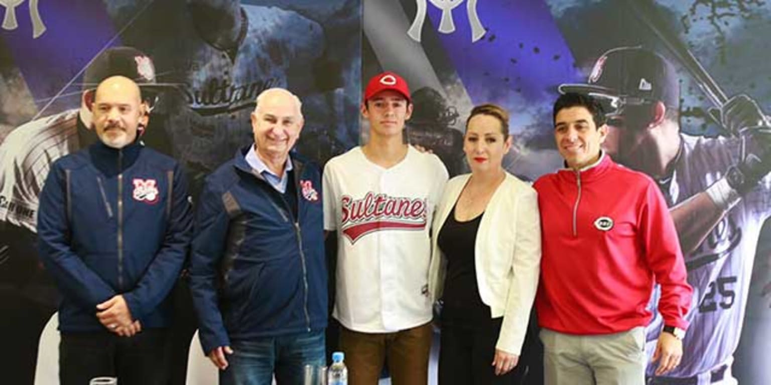 Rafael Franco firma con Cincinnati | MiLB.com