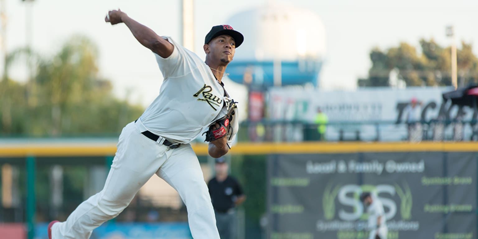 Almonte's Gem Leads to 7-3 Win | MiLB.com