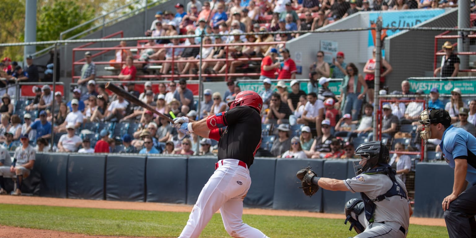 Schneider Slugs C's To Series-Opening Win | MiLB.com
