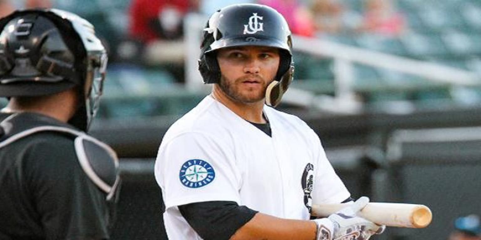 D.J. Peterson llega al equipo que nació campeón | MiLB.com