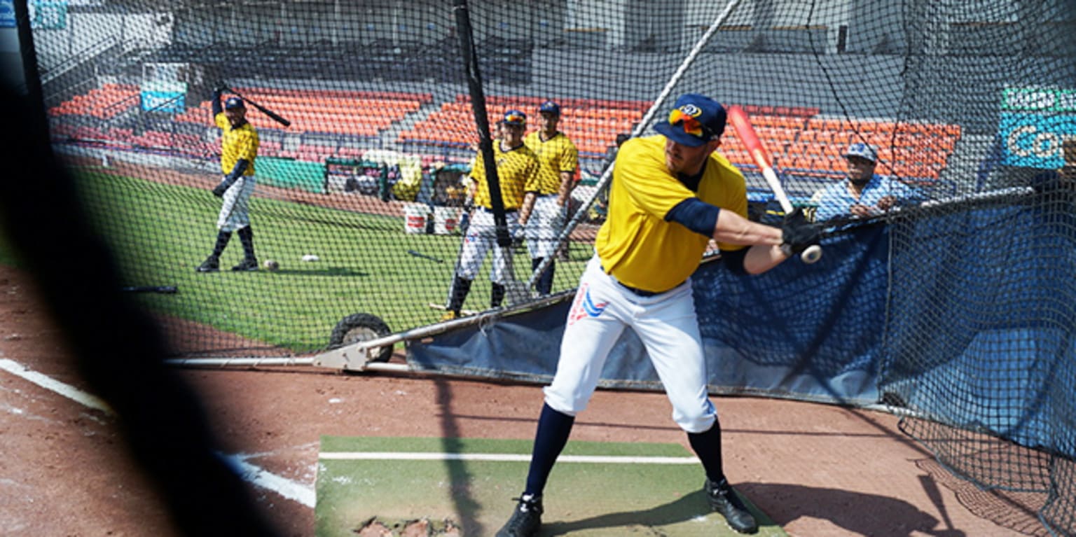 Rieleros activa a Marc Flores | MiLB.com