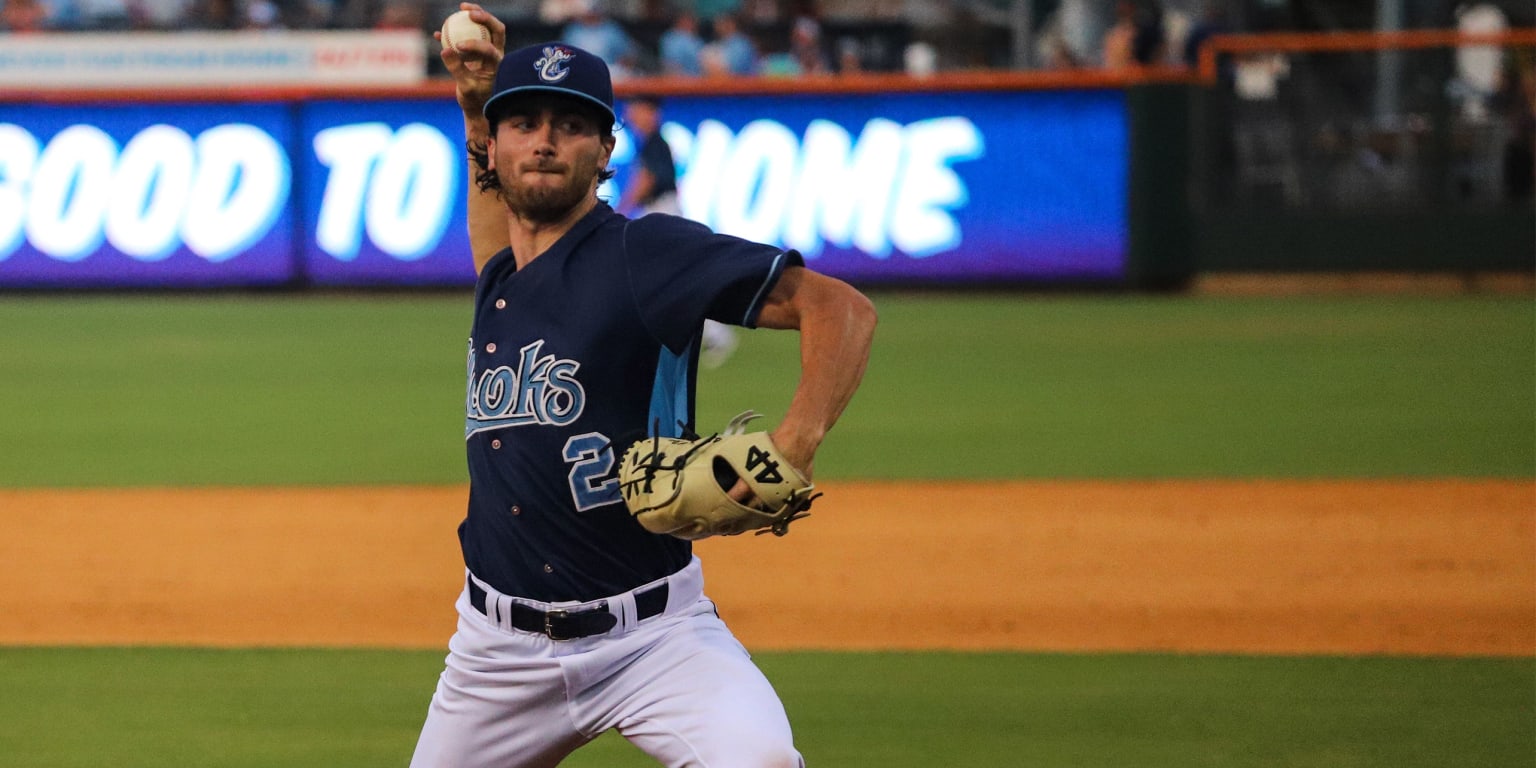 Hooks Win in 10 on Julks’ Jolt | MiLB.com