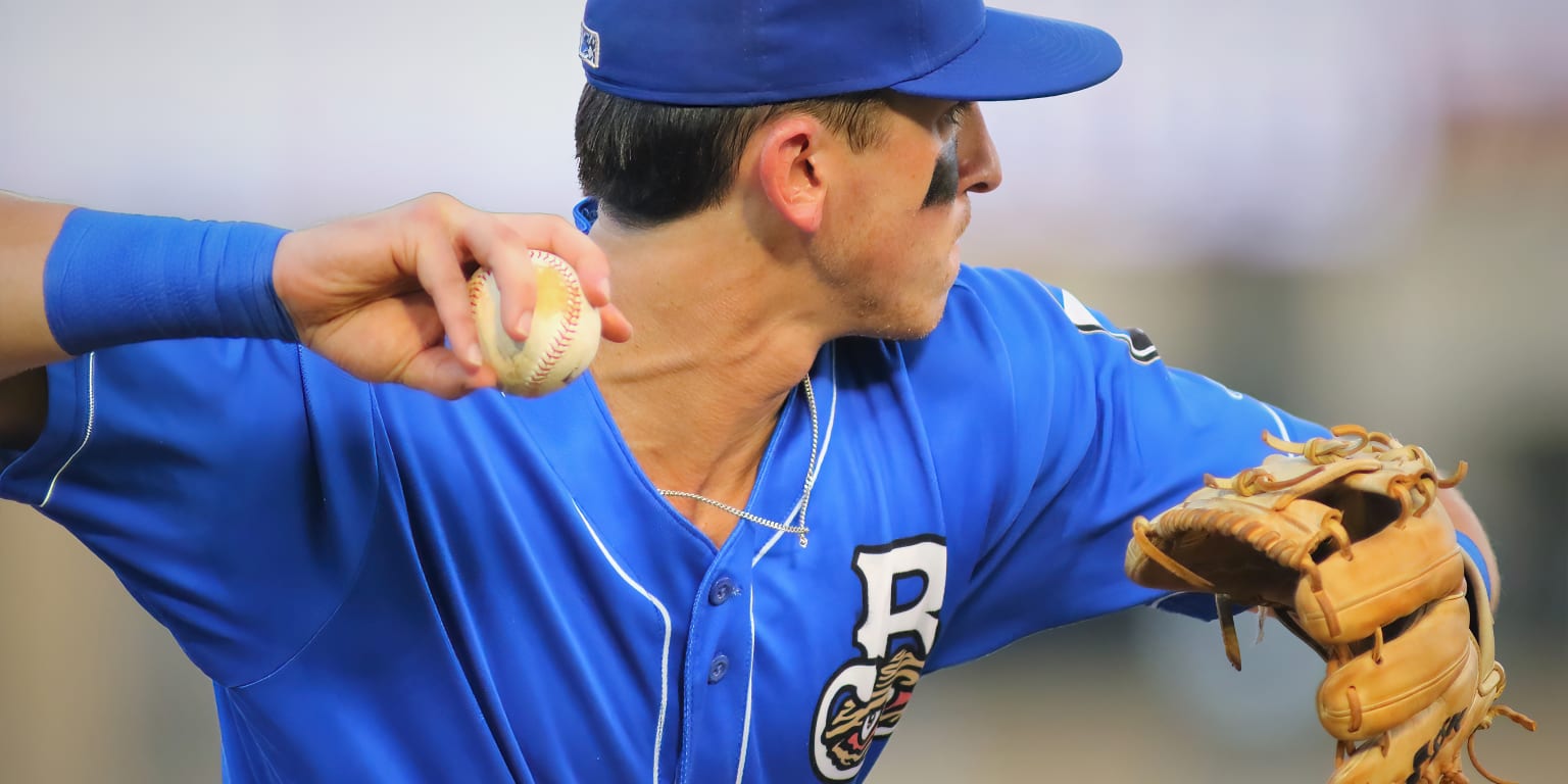 Devanney's Perfect Night Drives Shuckers To 7-3 Victory | MiLB.com