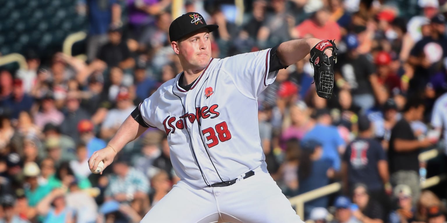 Isotopes Back in the Win Column with 7-6 Victory | MiLB.com