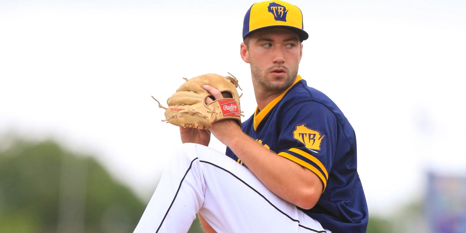 Bullock Goes the Distance to Beat Peoria in Game One | MiLB.com