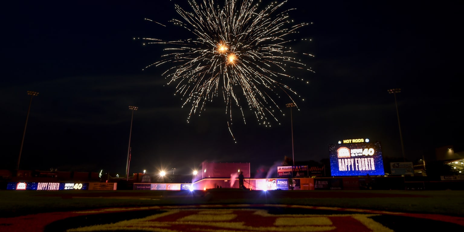 Hot Rods Walk Off Crawdads in Front of Sellout Crowd | MiLB.com
