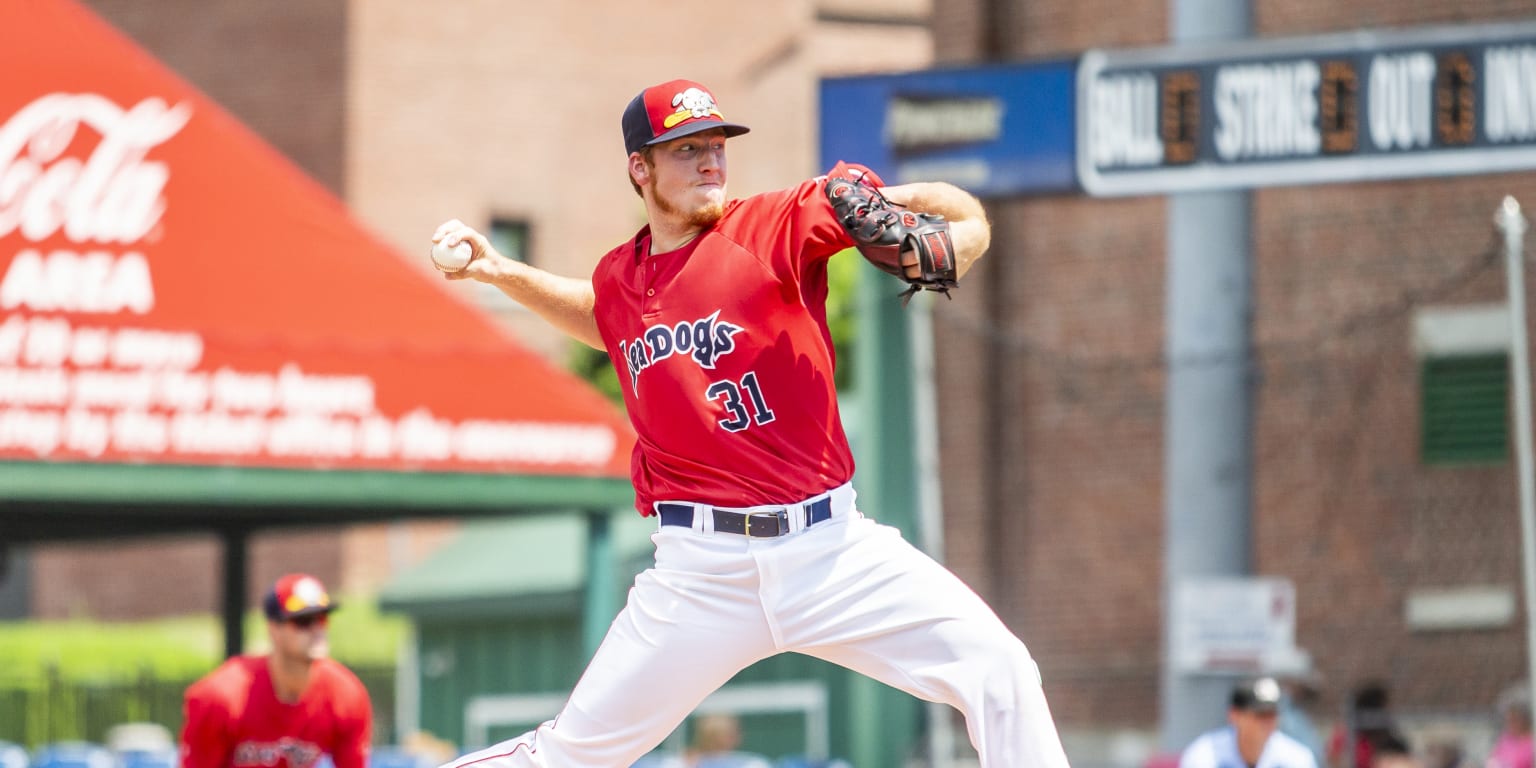 Akron with a late rally to win 5-2 | MiLB.com