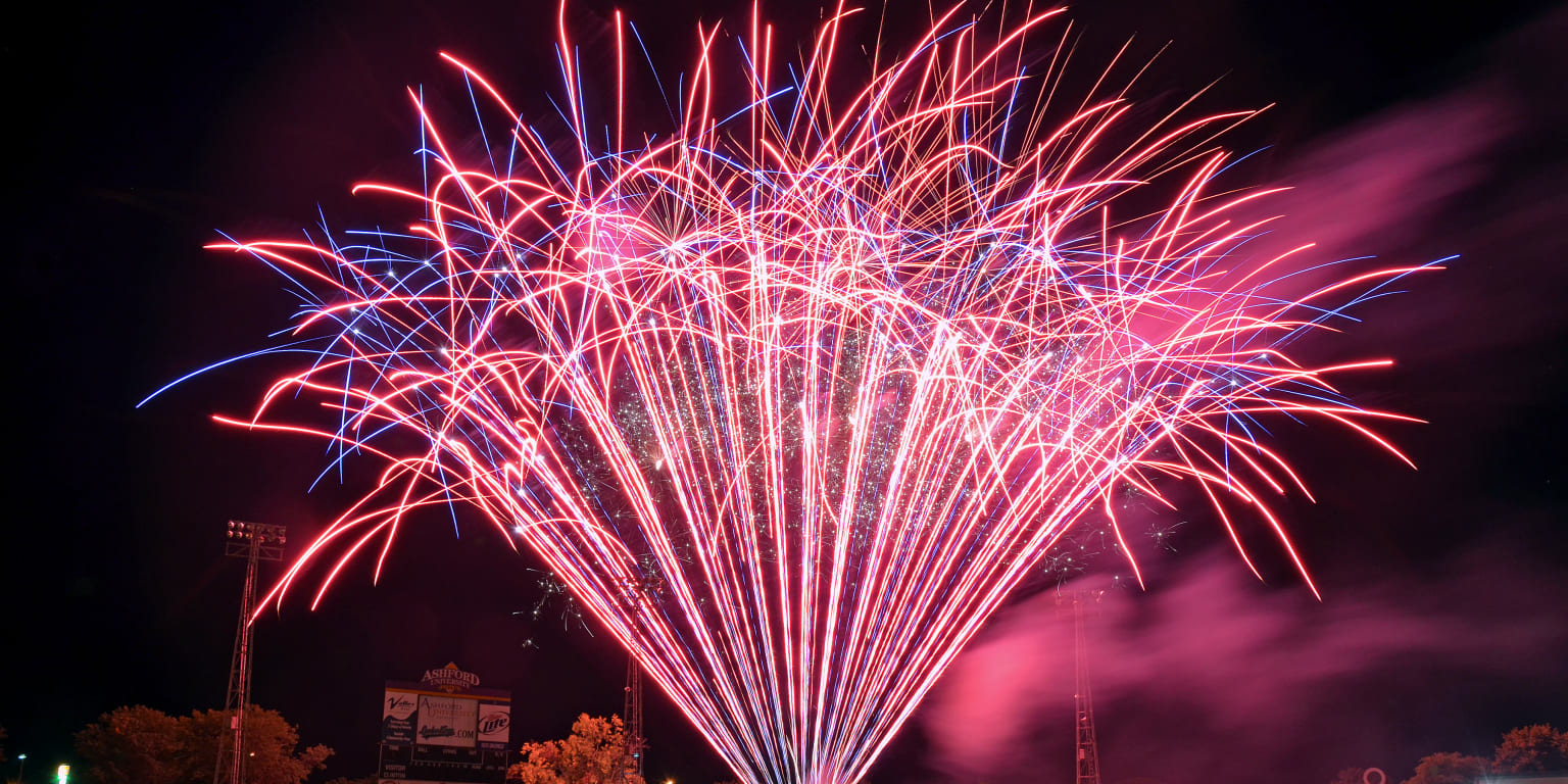 FRONT ROW FOR THE FIREWORKS | MiLB.com