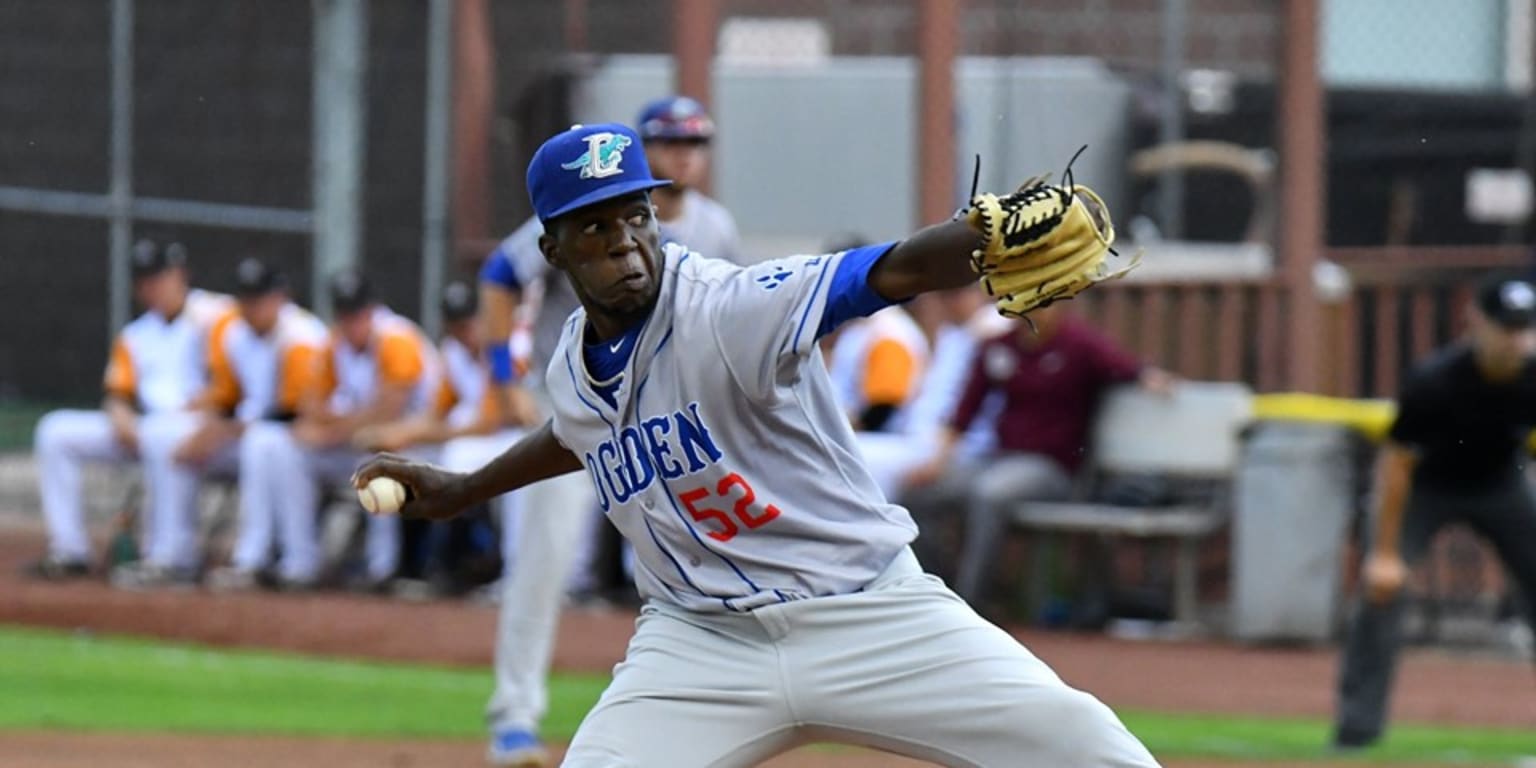 CASTRO GARNERS PITCHER OF THE WEEK HONORS | MiLB.com