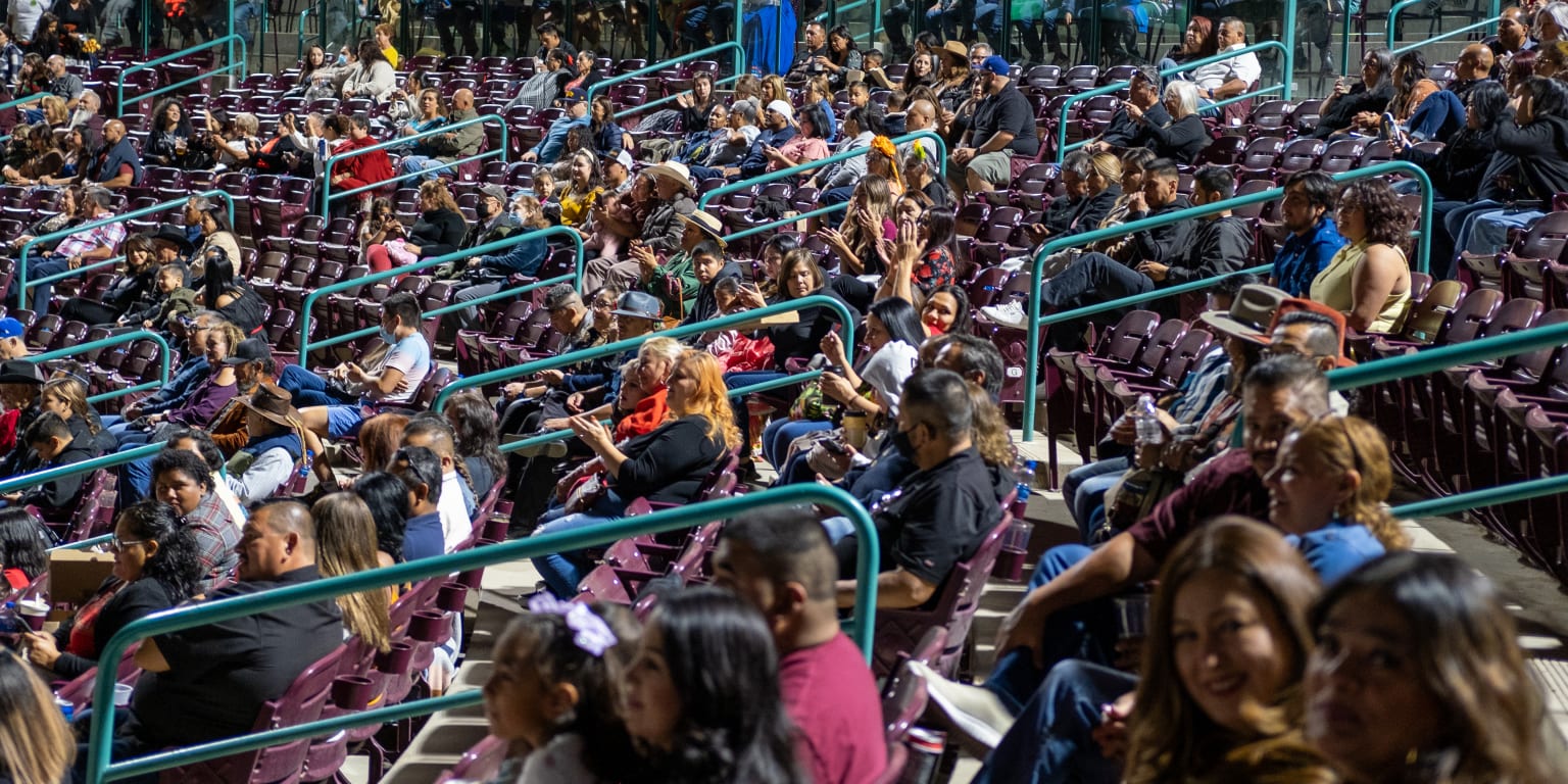 UCSD & UCSB Baseball Comes to The Diamond | MiLB.com