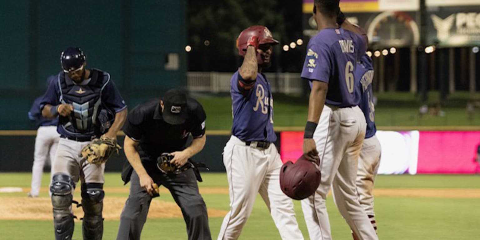 Bats come alive as Riders cruise to victory | MiLB.com