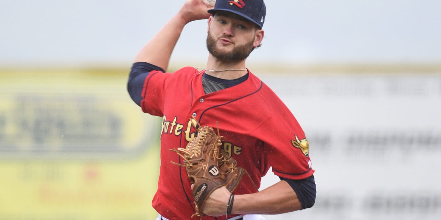 Moore shines, but big inning downs Spikes | MiLB.com