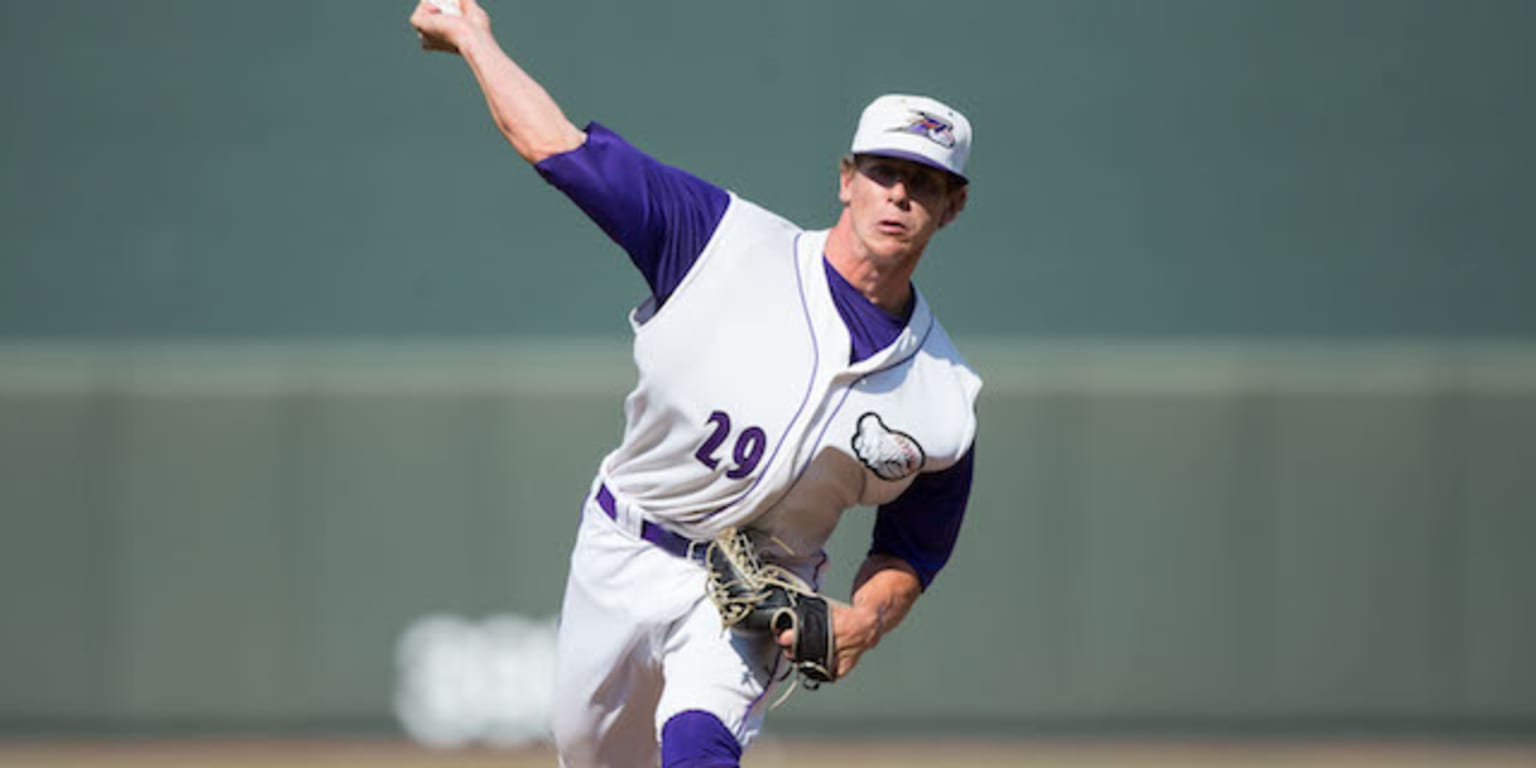 Former Dash right hander Ian Hamilton makes MLB debut | MiLB.com