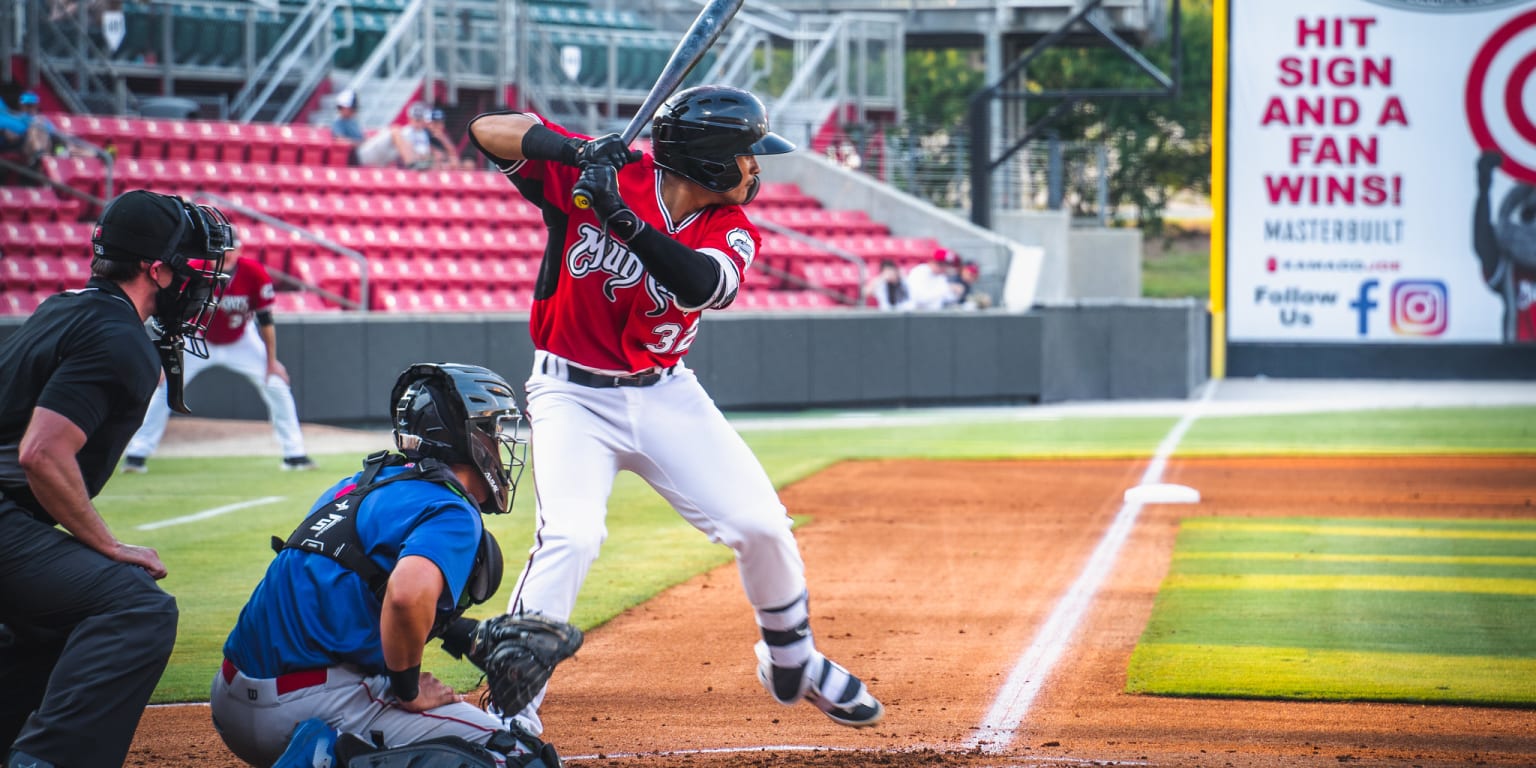 Castillo Lifts Mudcats to 5-4 Victory With Clutch Hit | Mudcats