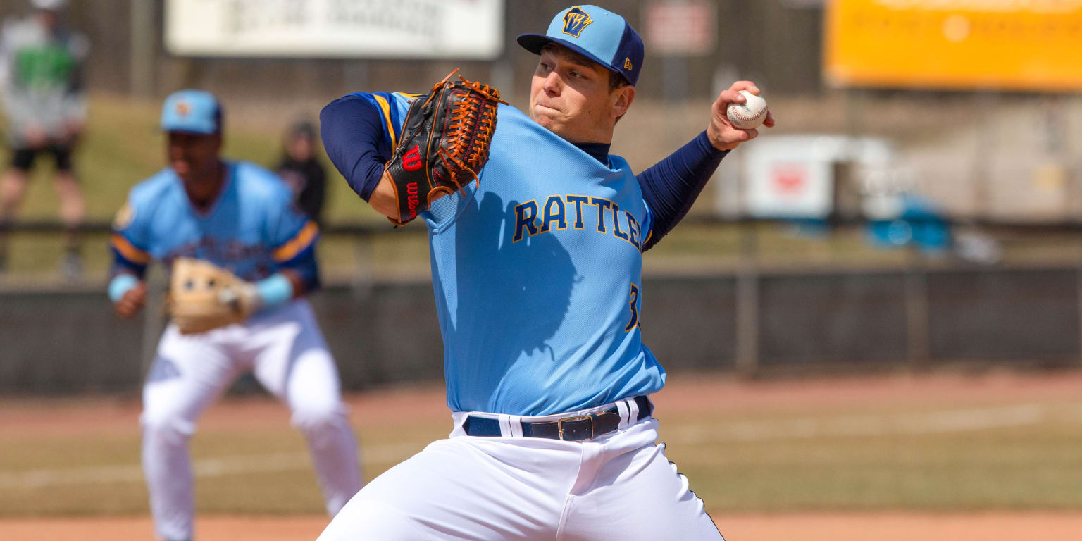 Chiefs Top Timber Rattlers 1-0 in Game One | MiLB.com