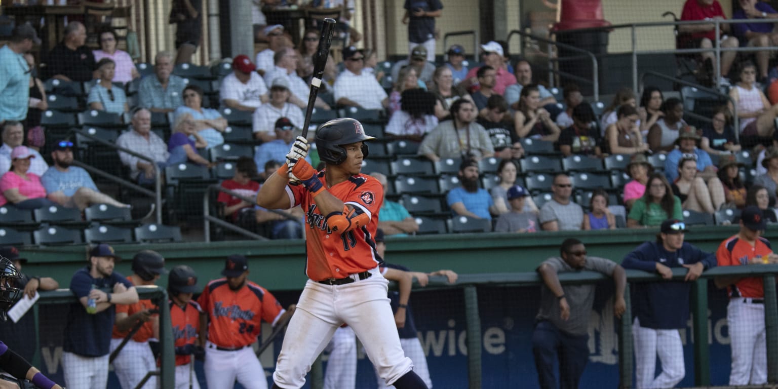 Hot Rods Come-From-Behind in Fifth-Straight Win | MiLB.com