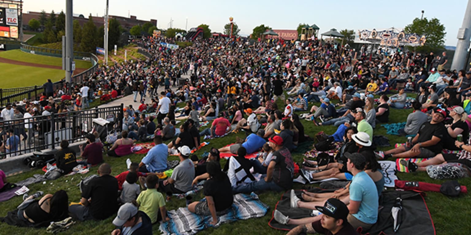 Single Game Attendance Record Set at Isotopes Park | MiLB.com