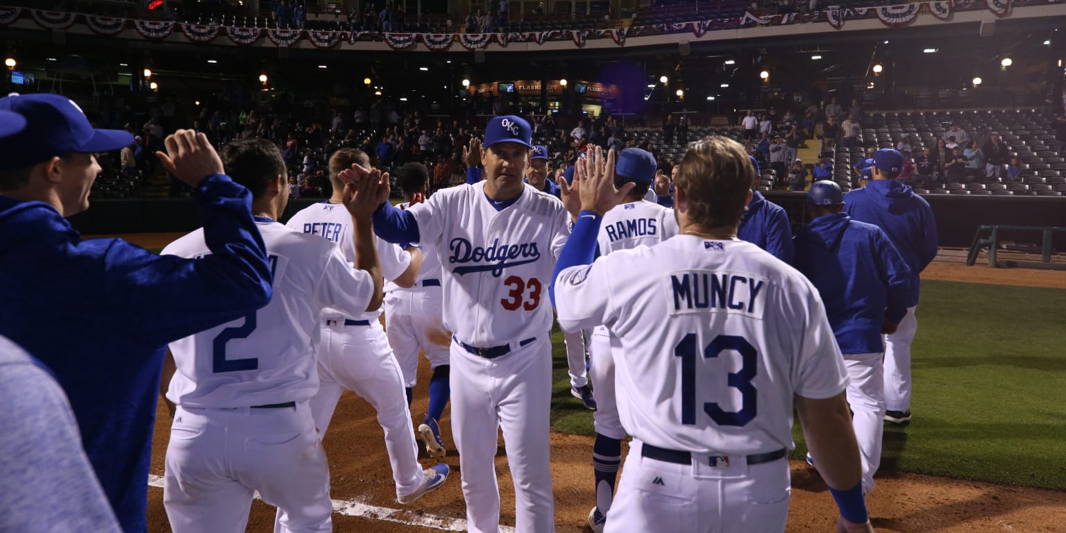 Dodgers Walk Off to Win Home Opener, 8-7 | MiLB.com