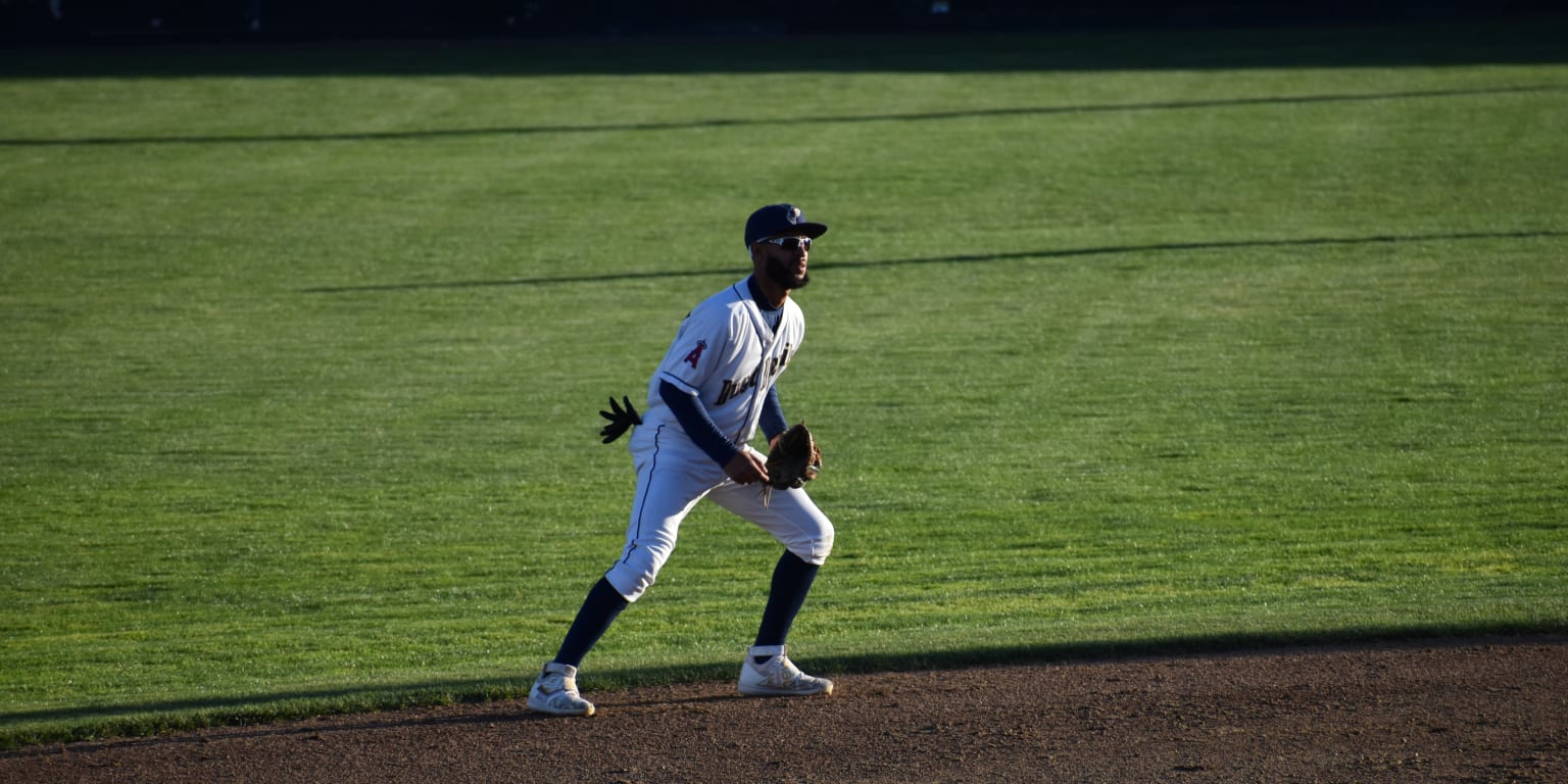 Dust Devils Split Doubleheader | MiLB.com