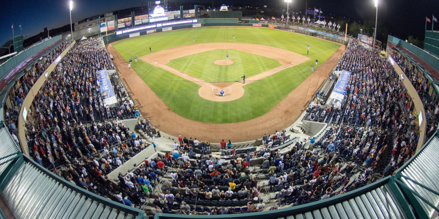 Minor League Baseball Attendance Tops 41.8 Million in 2017 | MiLB.com