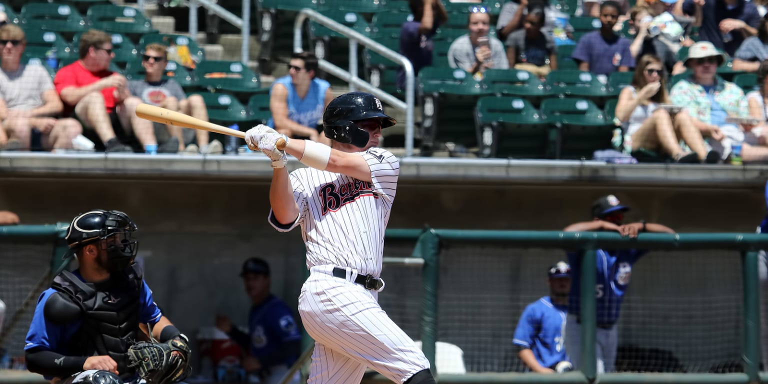 Pitchers Back Collins Homer in Win | MiLB.com