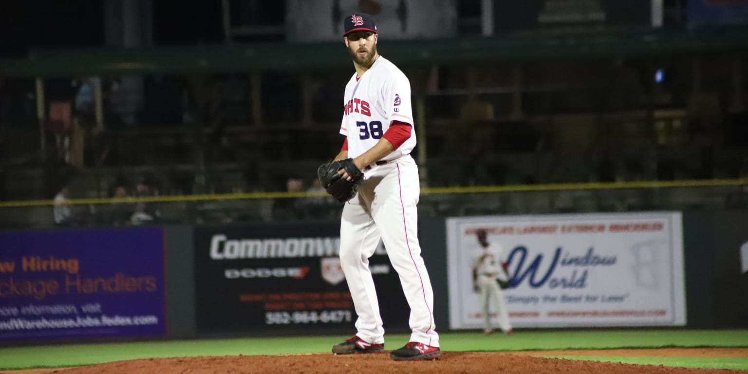 Bats win series opener at Victory Field, 3-2 | MiLB.com