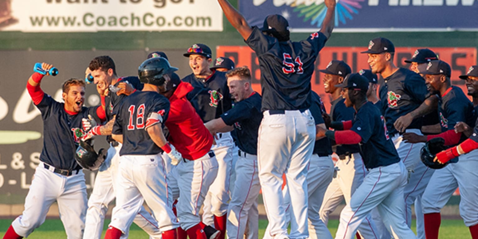 Lowell Splits Double Header | MiLB.com