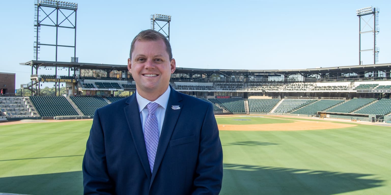 Dash s Bugno honored as Winston Under 40 Leadership Award recipient ...