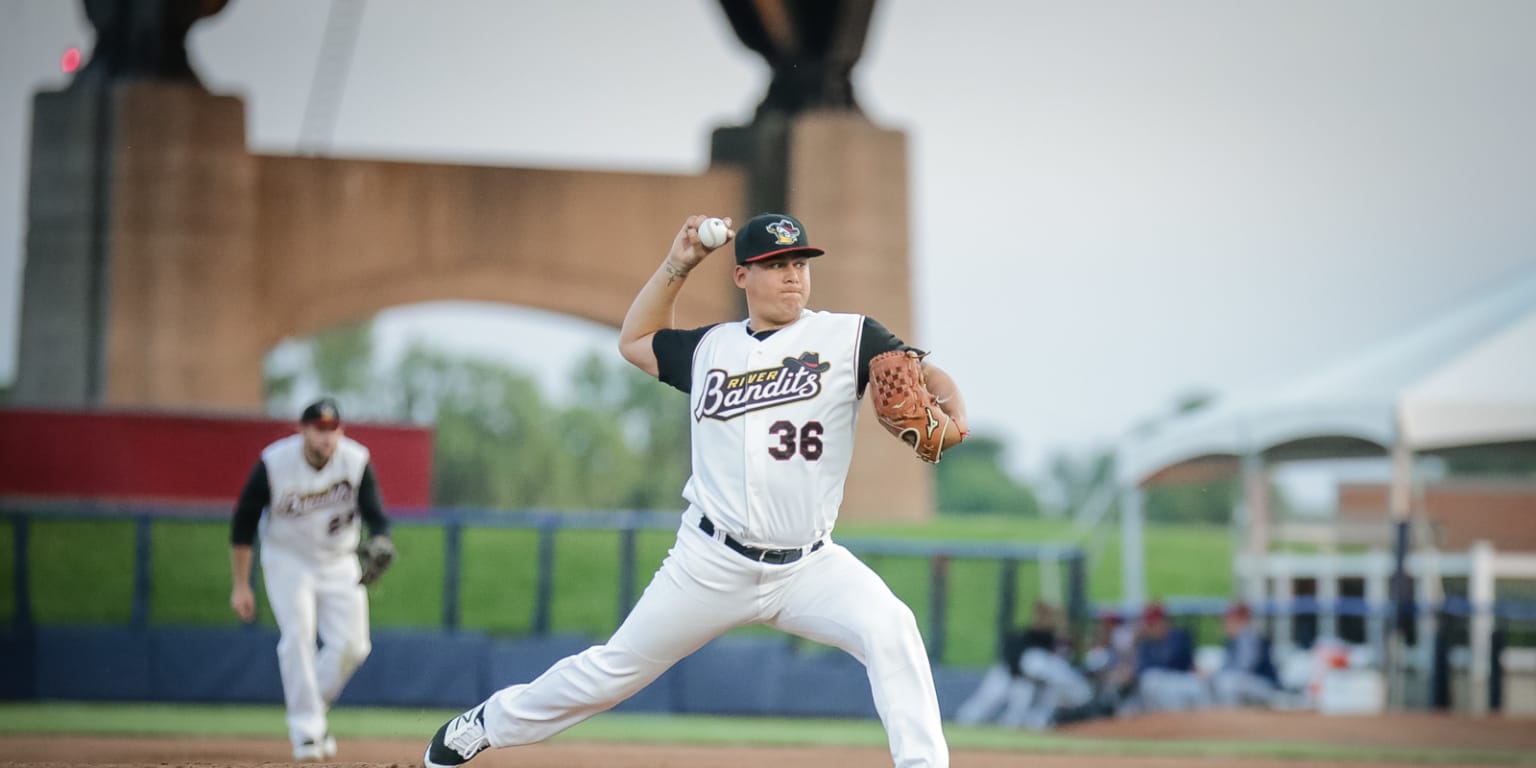 Bandits Score Seven Late Runs to Top Timber Rattlers | MiLB.com