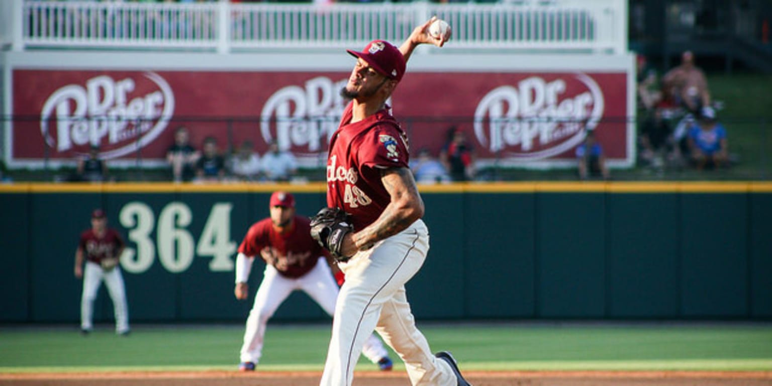 Hernandez breaks out in win over Tulsa | MiLB.com