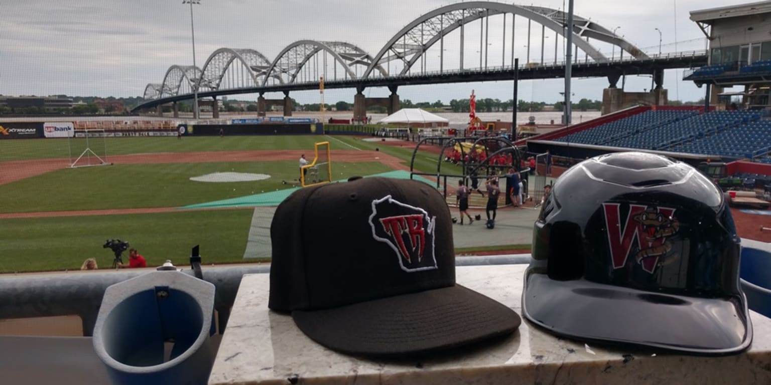 Jose Bravo & the Quad Cities Bandits Beat Wisconsin Timber Rattlers 5-0 ...