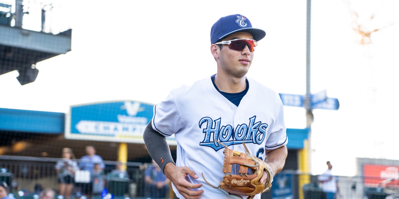 Hooks Slay Skid, Back-to-Back Bombs Spark Win | MiLB.com