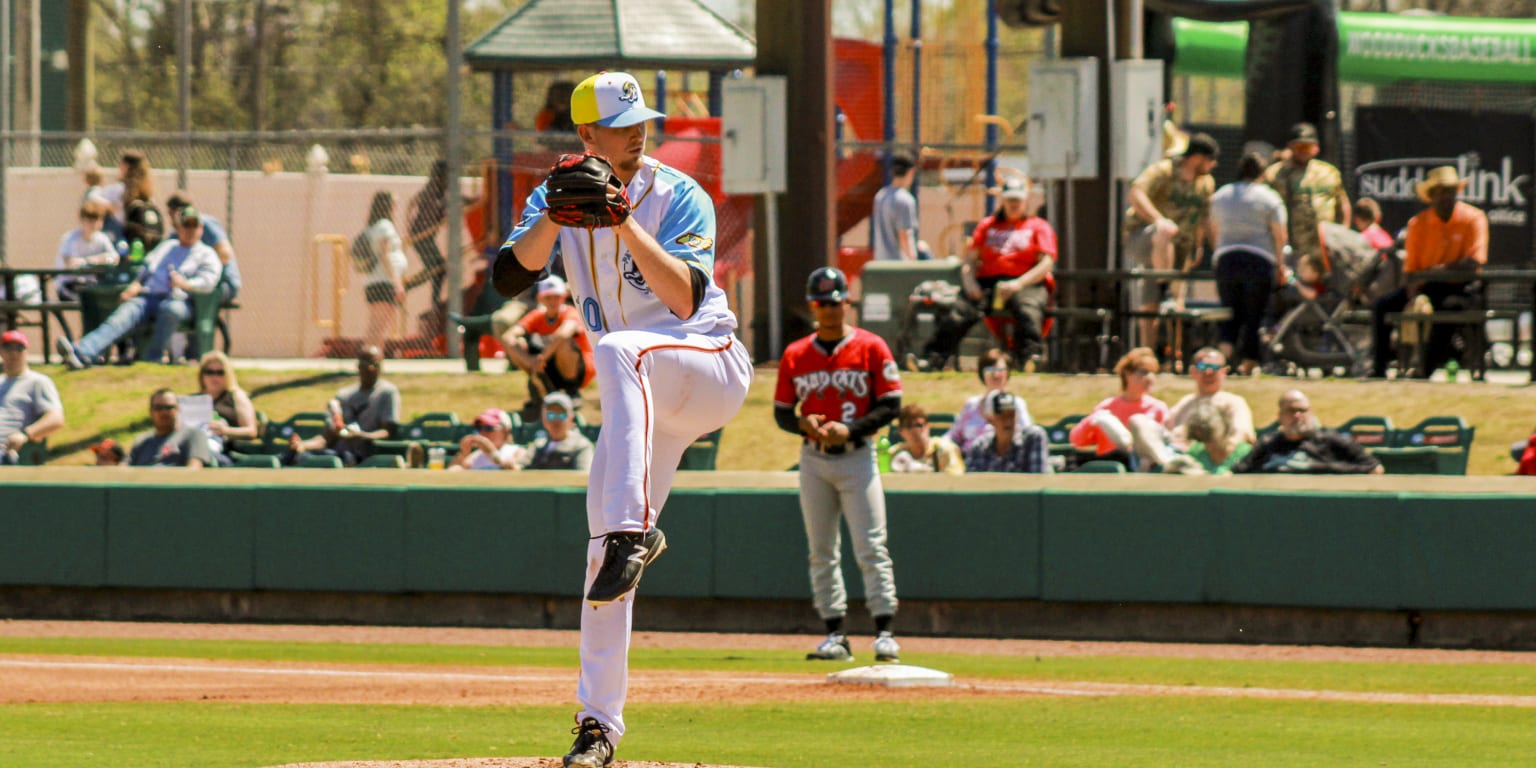Wood Ducks Fall Late to Woodpeckers in Pitcher's Duel | MiLB.com