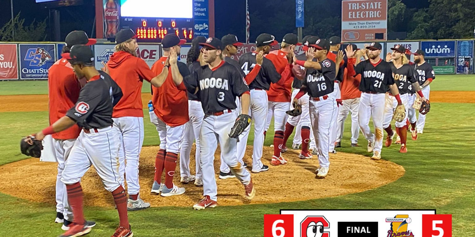 Lookouts Stay In Playoff Hunt With Dramatic Victory | MiLB.com