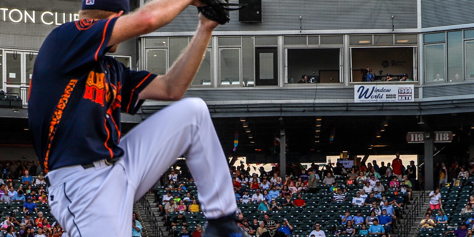 Hooks Pitching Leads the Way in Win | MiLB.com