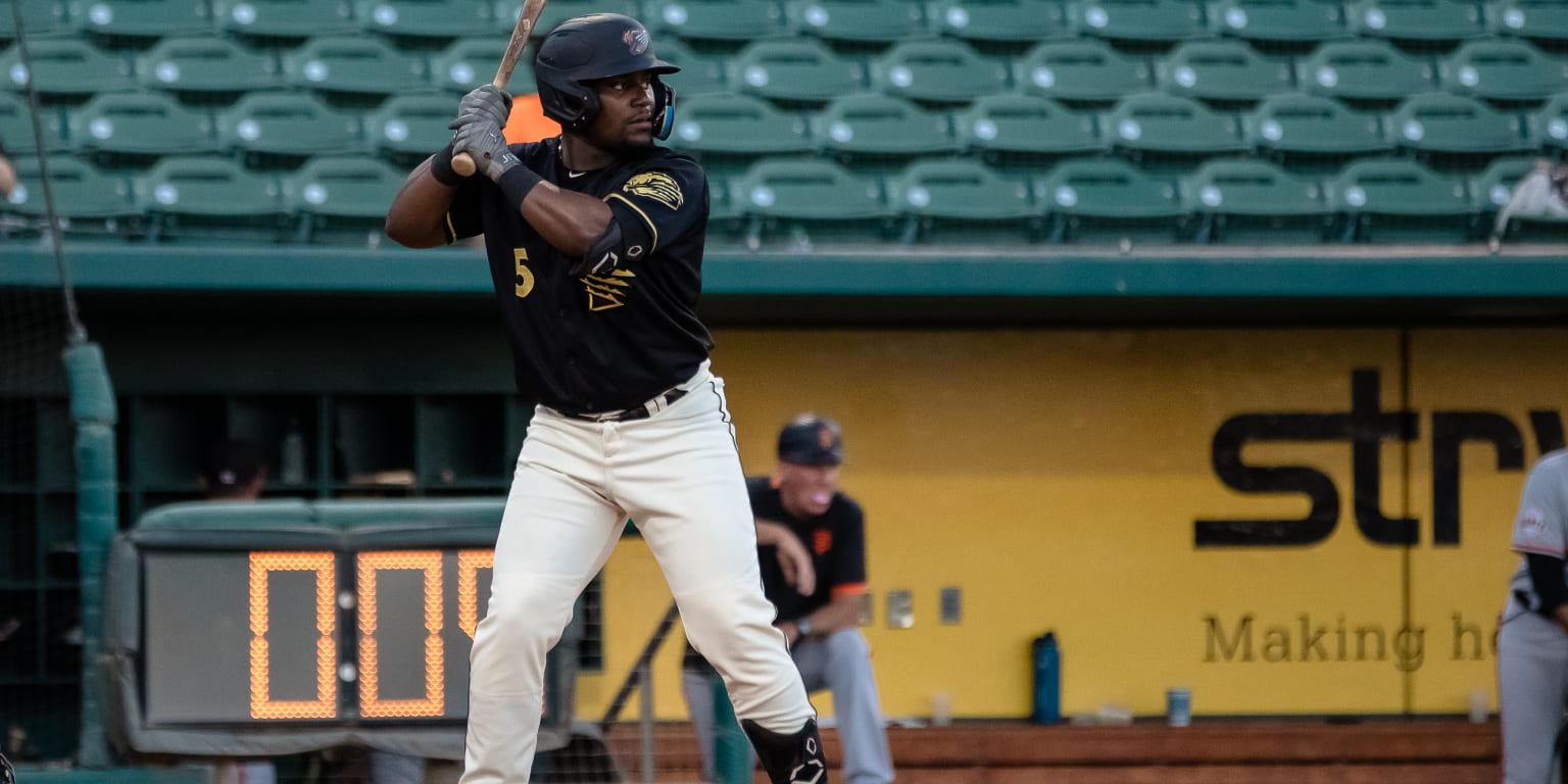 Lewis enjoys career night as Grizzlies conquer Quakes 9-4 Wednesday ...