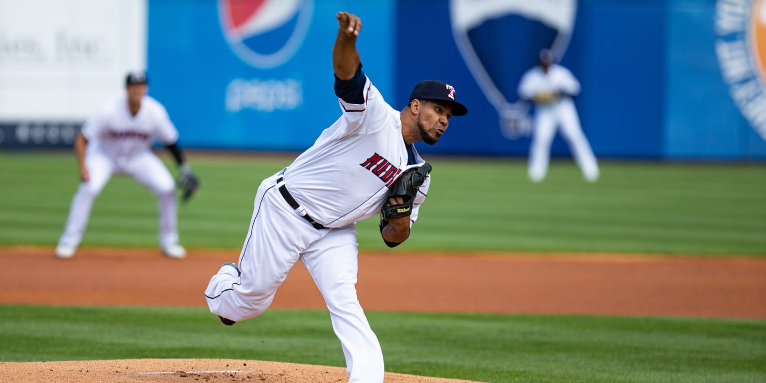 Hens pitching prevails in 2-1 victory | MiLB.com