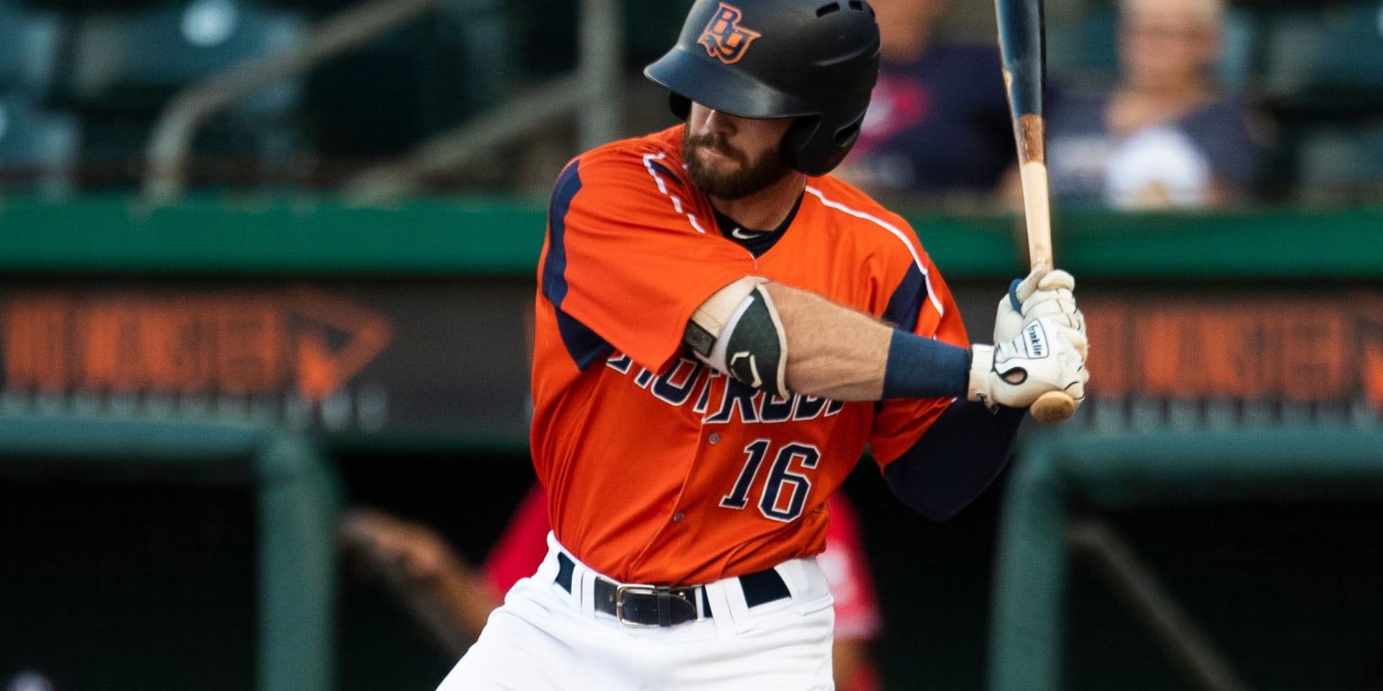 Edwards Extra-Innings Homer Walks off Braves 8-6 | MiLB.com