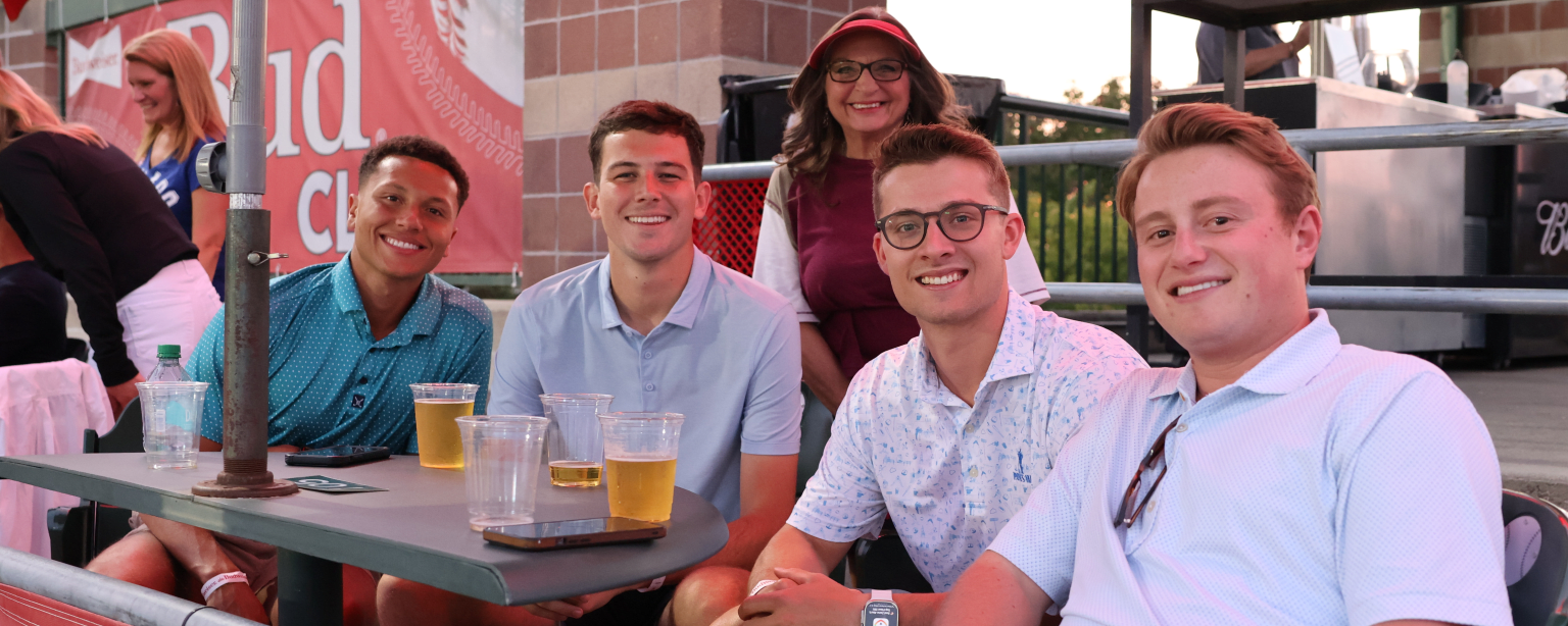 Bud Club | Cubs