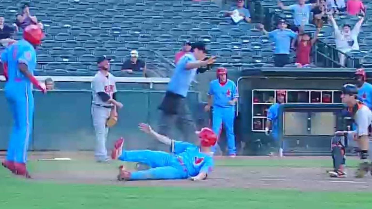 Ravelo rips walk-off single | 08/06/2018 | MiLB.com