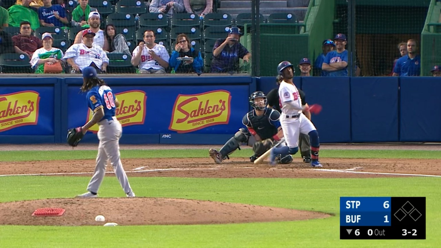 Samad Taylor hits a no-doubter | 06/22/2022 | Bisons