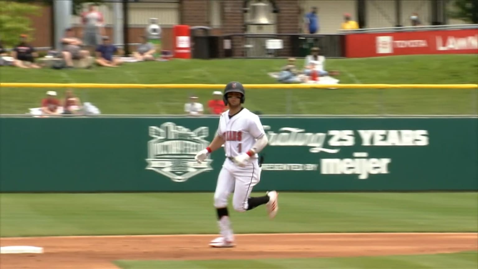 Swaggerty belts three-run shot | 05/16/2021 | Arizona Complex League